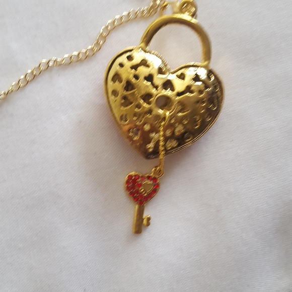 Jewelry | Red Crystal Puff Unlock Your Heart Locket Necklace Wkey ...